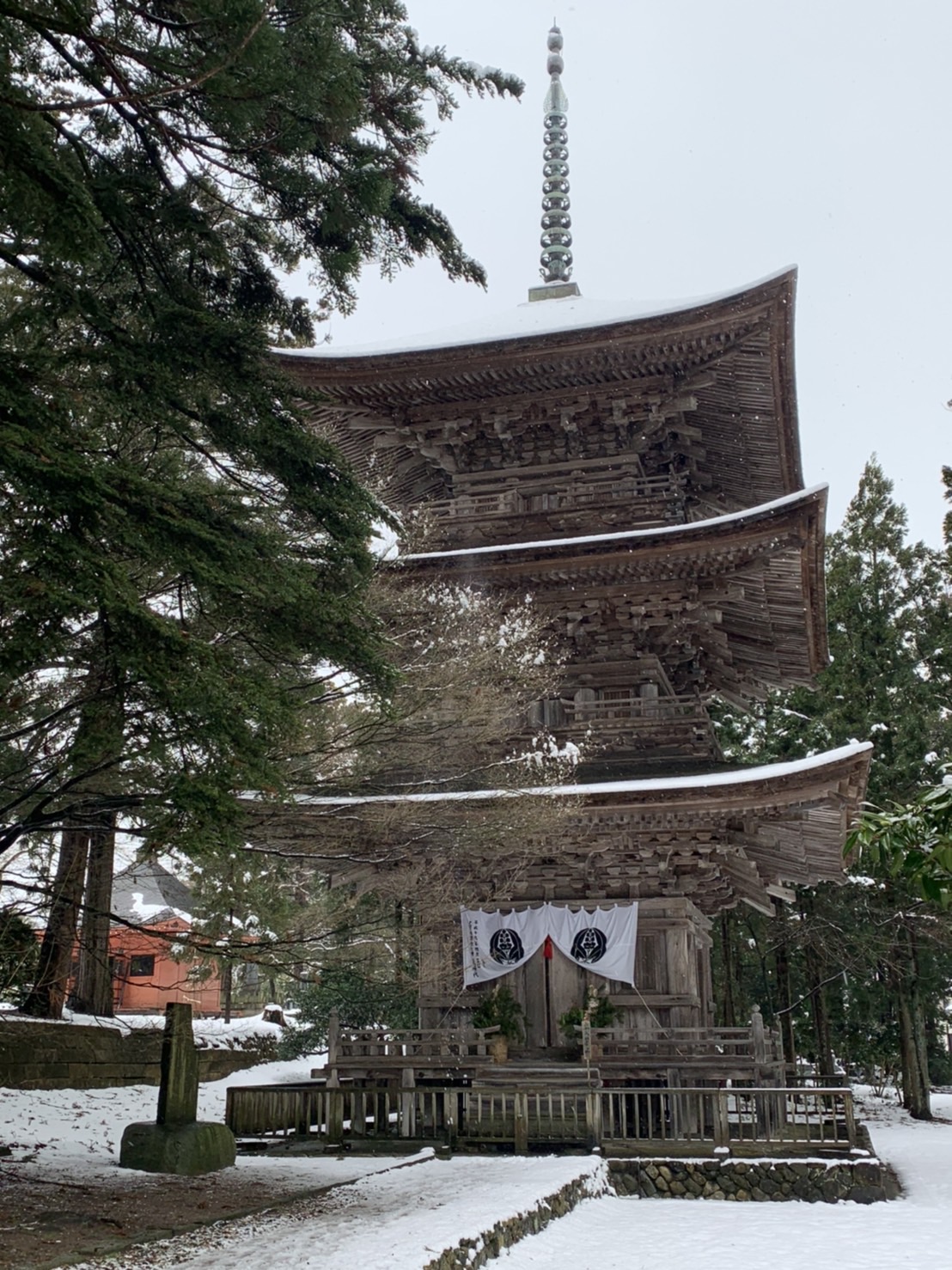 株式会社エレメントトレーディング｜自動車の販売・輸出・メンテナンスなどを行う車の総合商社